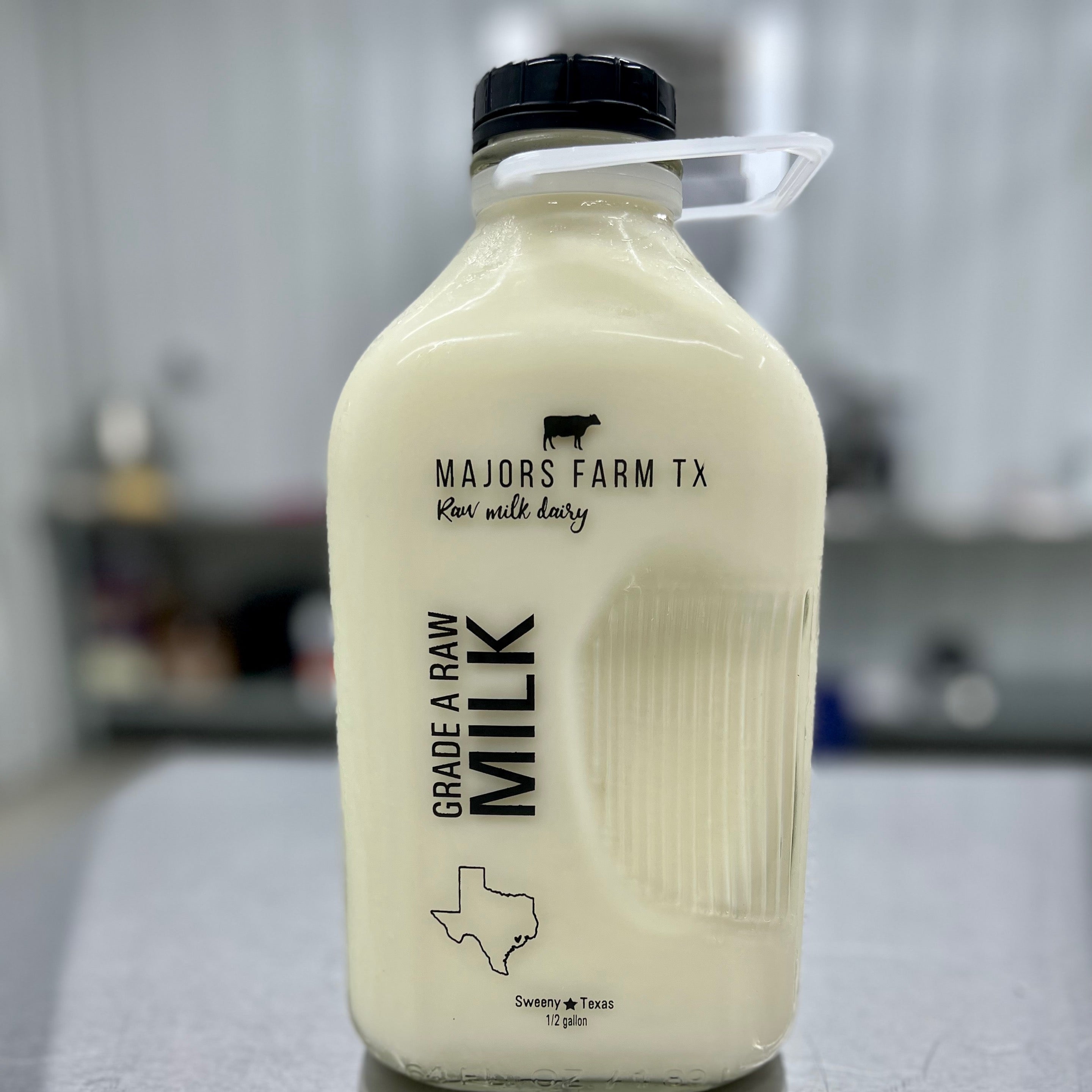 1/2 Gal Glass Grade A Whole Raw Milk (includes $2 bottle deposit ...